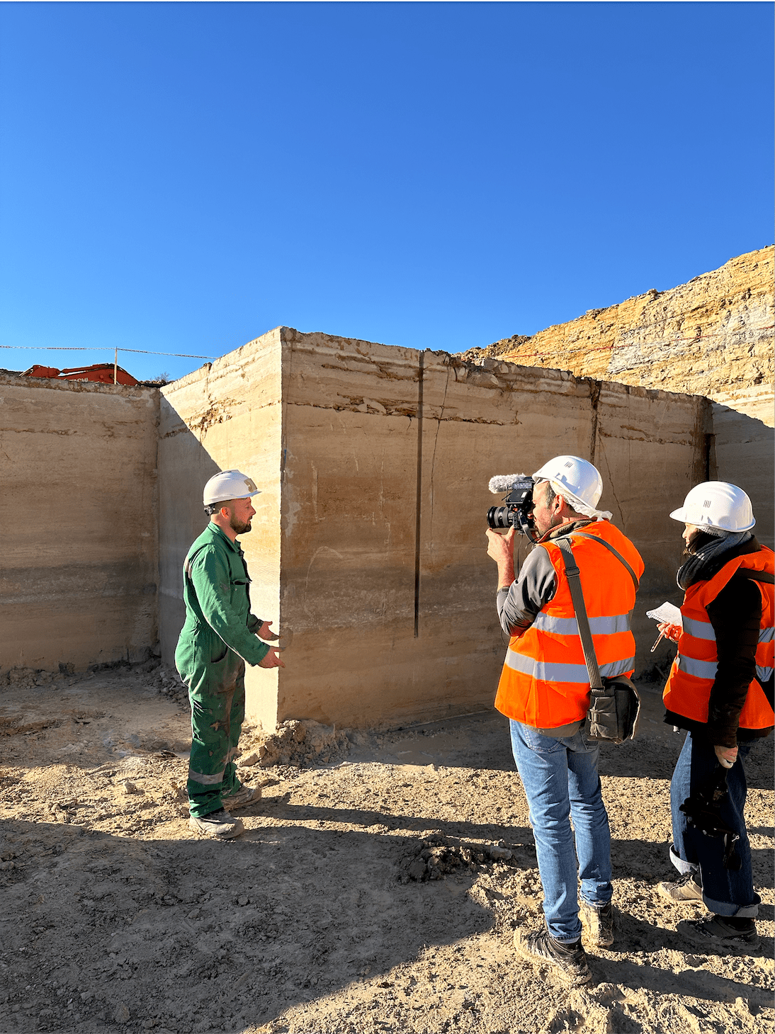 France 3 met en lumières Les Pierres du Périgord ! - Carrière de Luget